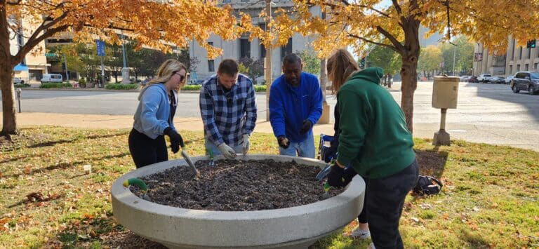 Brightside St. Louis | Cleaning & Greening